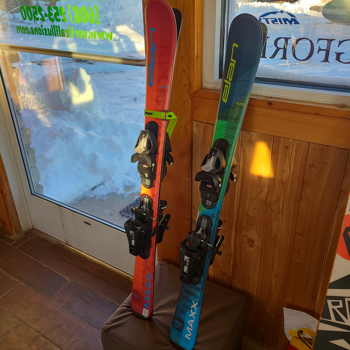 Elan Maxx JR U-Flex Kids Alpine Ski | ExploreVI