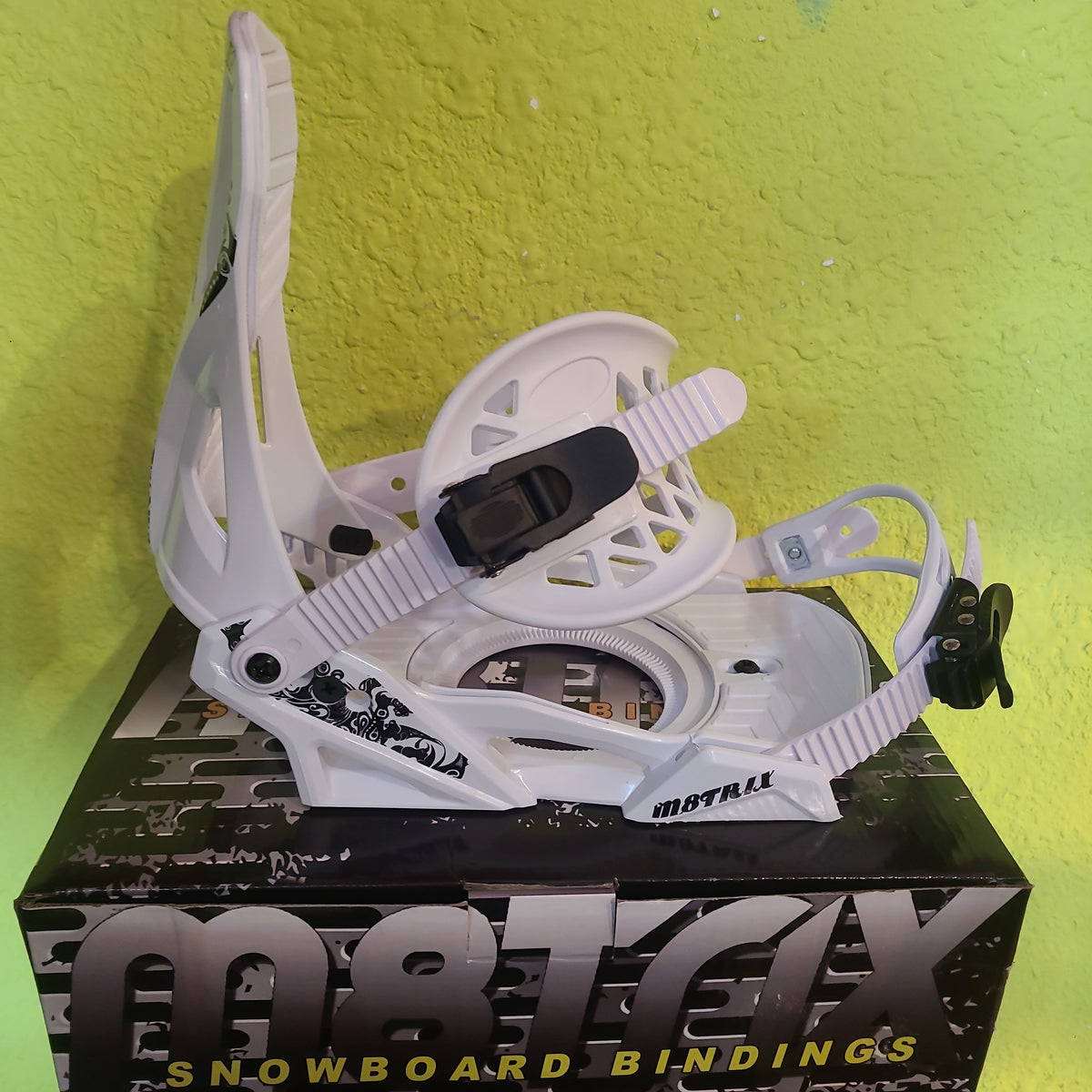 Matrix Snowboard Bindings - Adult and Youth | ExploreVI